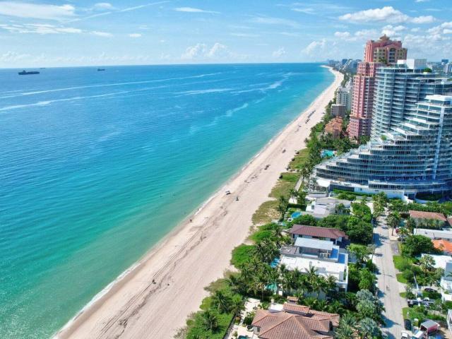 2400 NE 33rd Ave, Unit 211, Fort Lauderdale, FL 33305 | MLS #R11121