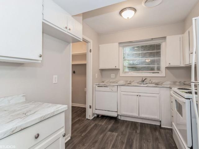 2400 Blue Harmony 2 Bedroom Apartment for Rent at 2400 Campbellton Rd Sw, Atlanta, GA 30311 Campbellton Road