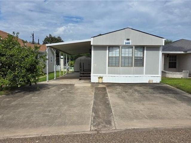 2400 Bobolink Cir W, Palmview, TX 78572