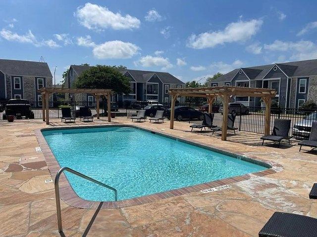2400 Central Park Ln, College Station, TX 77840