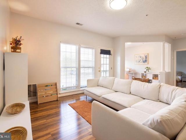 2400 Chestnut Terrace Court # 201