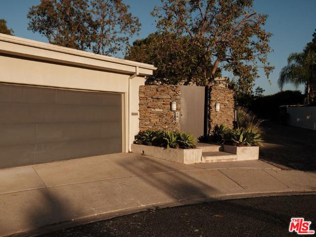 2400 Crest View Drive
