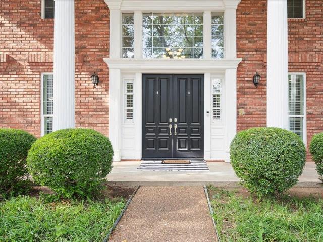 2400 Danbury Dr, Colleyville, TX 76034 | MLS #21231 | Compass