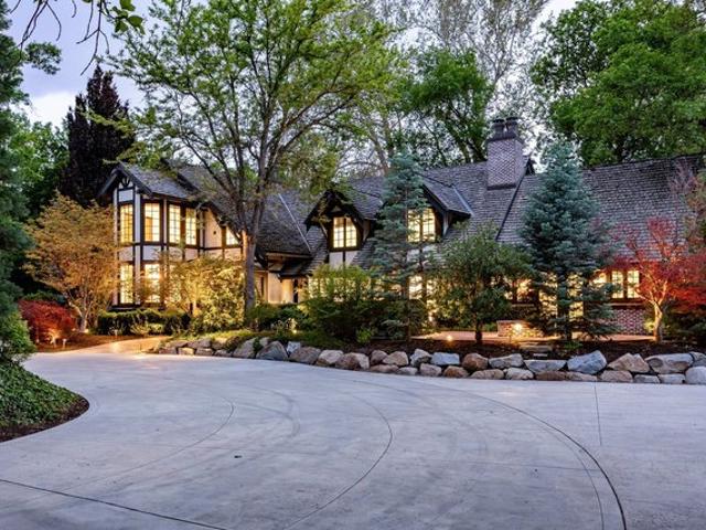 2400 E Walker Ln S, Holladay, UT 84117