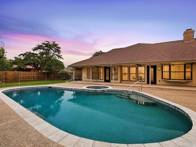 2400 Emerald Cir, Southlake, TX 76092 | MLS #21242 | Compass