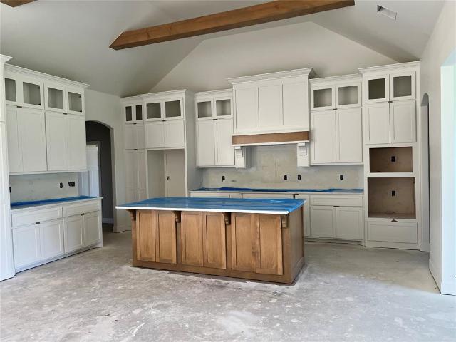 2400 Forest Glen Drive