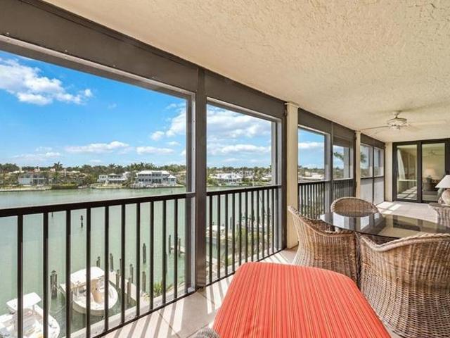 2400 Gulf Shore Blvd N #404, Naples, FL 34103