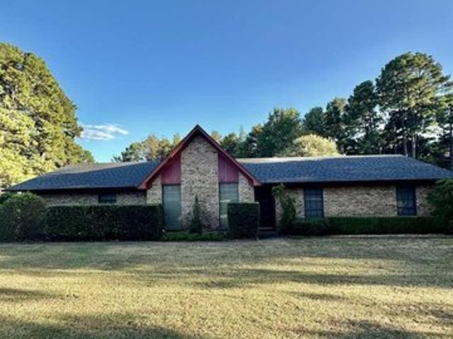 2400 Grangeway Rd, Marshall, TX 75672