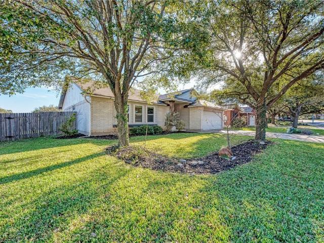 2400 Hallie Ln