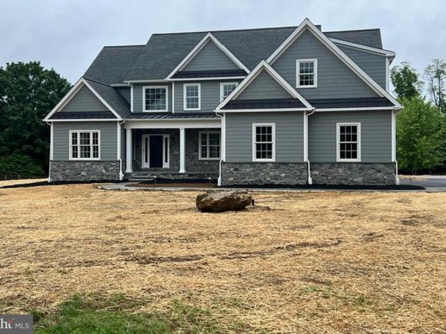 2400 Horseshoe Trl, Chester Springs, PA 19425