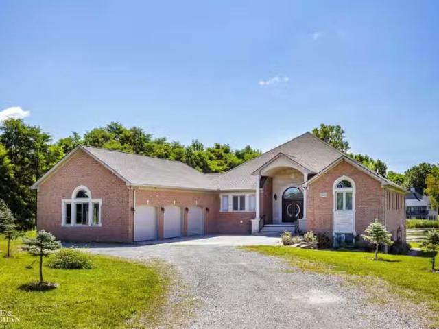 2400 INWOOD RD, WASHINGTON, MI 48095 Single Family Residence F.