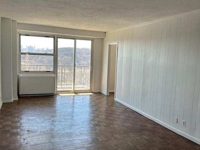 2400 Johnson Avenue 4H