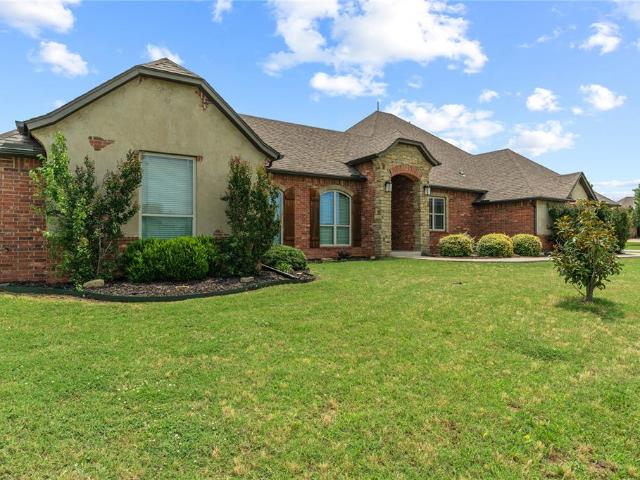 2400 Lindsay Lane