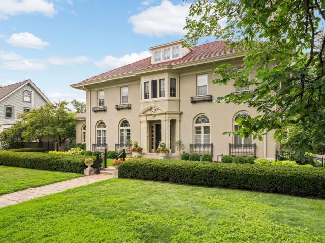 2400 Pillsbury Ave, Minneapolis, MN 55404 | MLS #7021