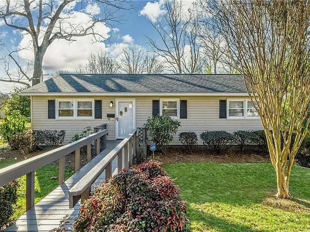 2400 Queen St, Winston Salem, NC 27103