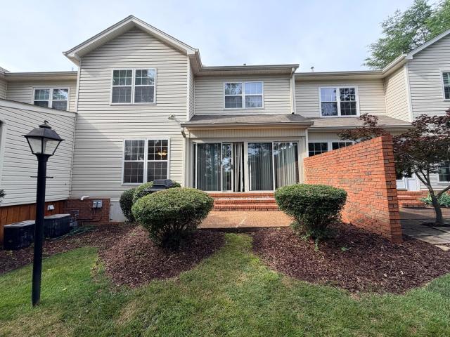 2400 Queens Lace Trail