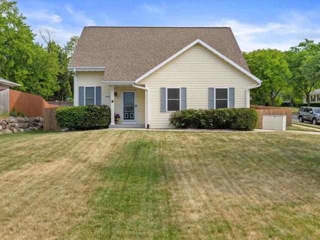 2400 Summit Ave, Waukesha, WI 53188