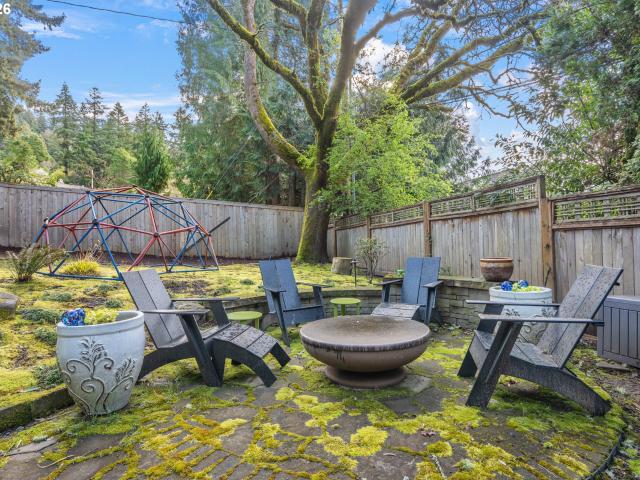 2400 SW Richardson St, Portland, OR 97239 | MLS #481937