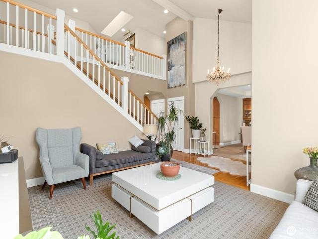 2400 th Avenue W