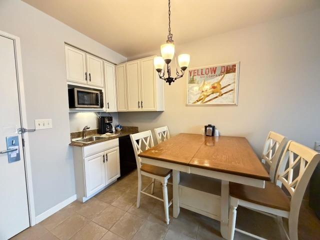 2400 Troon South # 4002