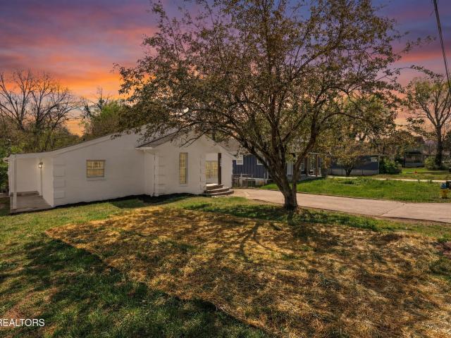2400 Wilson Ave, Knoxville, TN 37915 | MLS #1335 | Compass