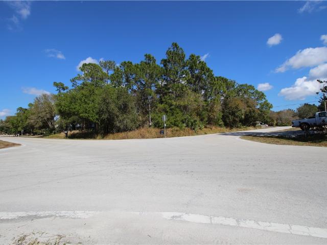 2400 85th Ct, Vero Beach, FL 32966 | MLS #295028