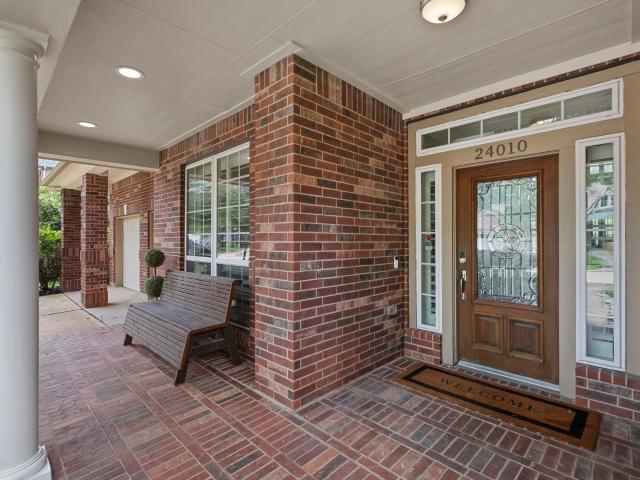 24010 Travis Trail