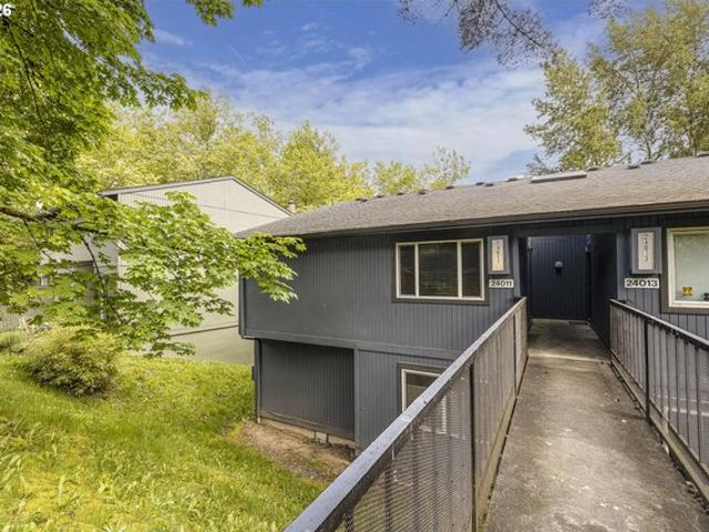 24011 NE Treehill Dr, Wood Village, OR 97060