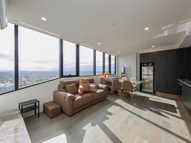 2401/851 Whitehorse Road