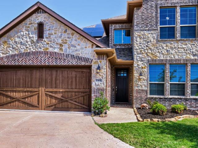 2401 Muirfield Drive