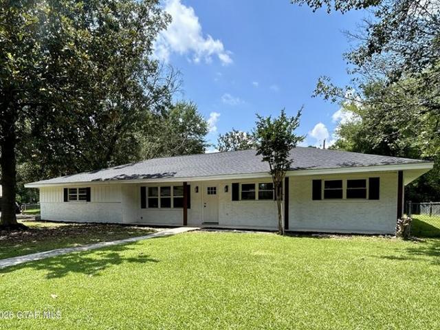 2401 Magnolia Cir, Columbus, MS 39705