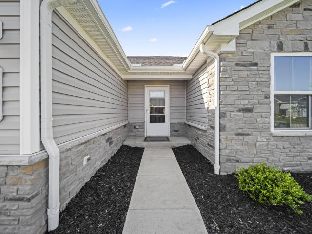 2401 Mcclouds Square
