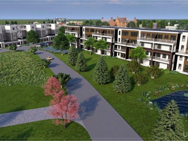 2401 N Lakeshore Blvd UNIT 8, Marquette, MI