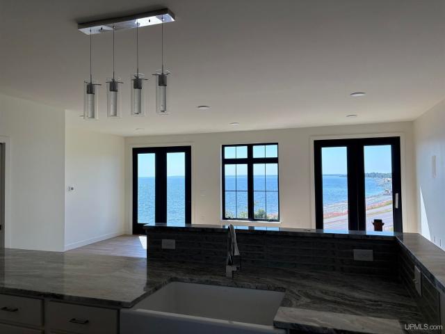 2401 N Lakeshore Blvd UNIT 26, Marquette, MI