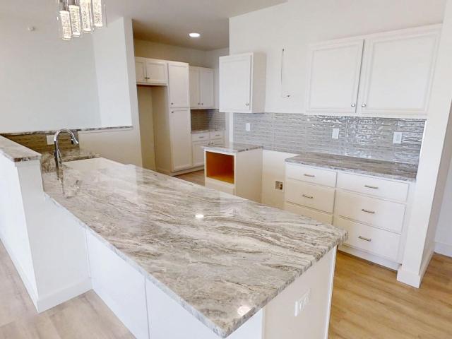 2401 N Lakeshore Blvd UNIT 17, Marquette, MI