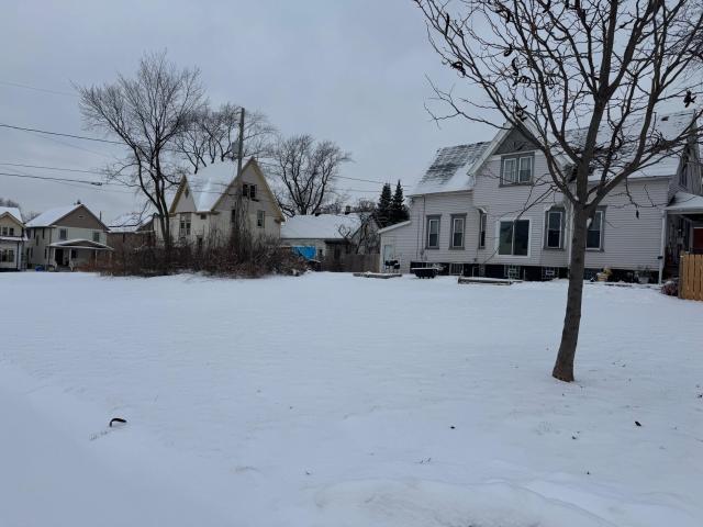 2401 N Richards St, Milwaukee, WI 53212 | MLS #1948 | Compass