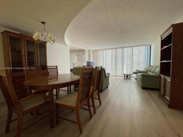 2401 Ocean Dr S #304, Hollywood, FL 33019
