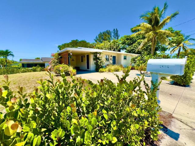 2401 Avenue Q, West Palm Beach, US, FL