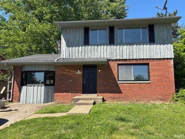 2401 Beech Dr, Evansville, IN 47714