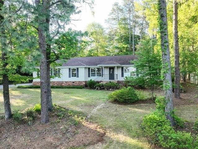 2401 Brookwood Cir, Phenix City, AL 36867