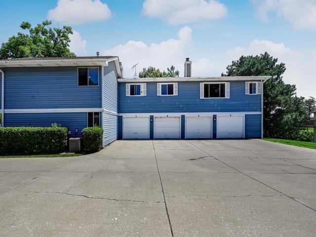 2401 Brunswick Circle