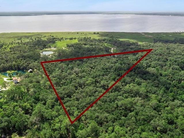 2401 Canvasback Trl, Geneva, FL 32732
