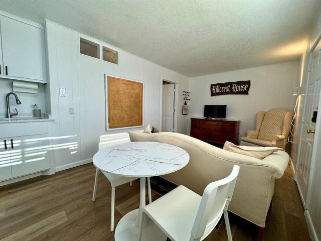 2401 Church Street # 9