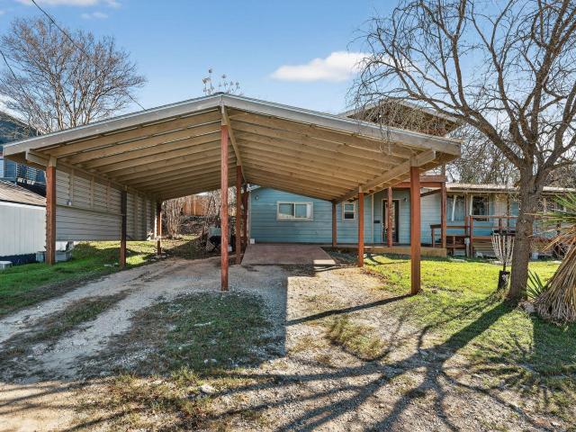 2401 De Soto Dr