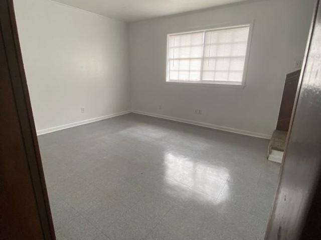 2401 Evangeline 2 Bedroom Apartment for Rent at 2401 Nw Evangeline Trwy, Lafayette, LA 70501