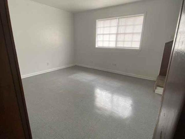 2401 Evangeline 2 Bedroom Apartment for Rent at 2401 Nw Evangeline Trwy, Lafayette, LA 70501