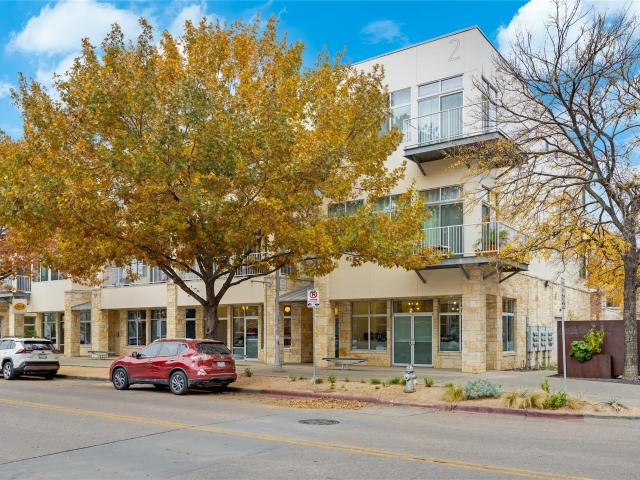 2401 E 6th St # 2017