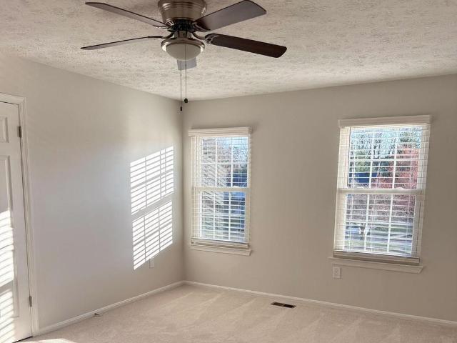 2401 W Rosecroft Village Circle