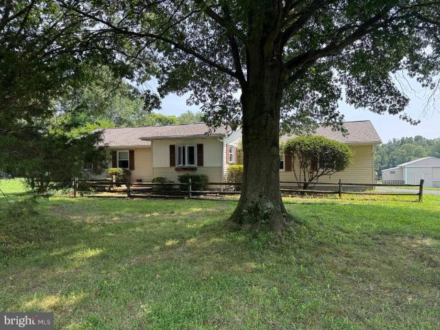 2401 Edwards Lane