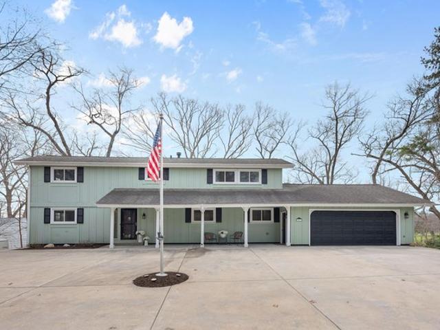 2401 Florimond Dr, Long Beach, IN 46360